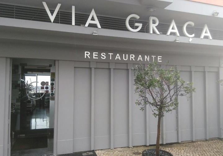 Wine4people wine tasting-Relics by João Quintela in restaurant Via ...